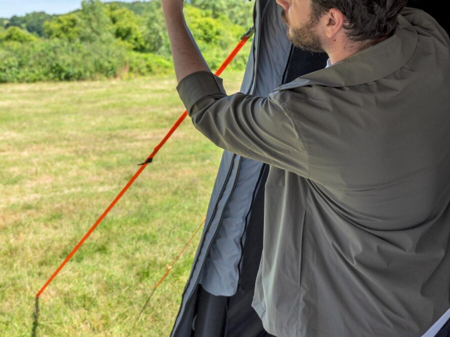 T24 self inflating smart tent • OPUS Smart Range