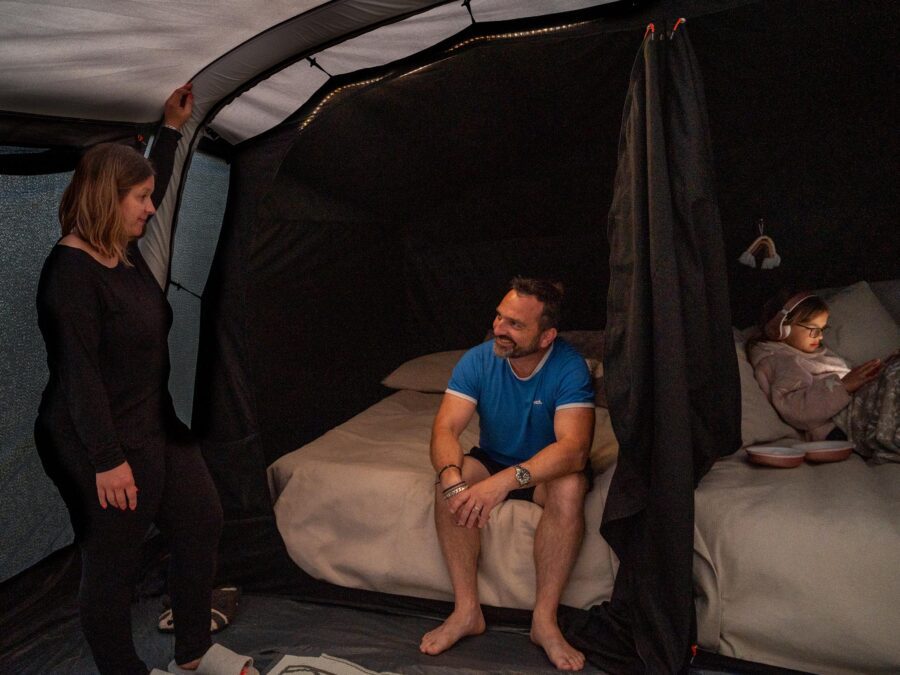 T46 self inflating smart tent • OPUS Smart Range