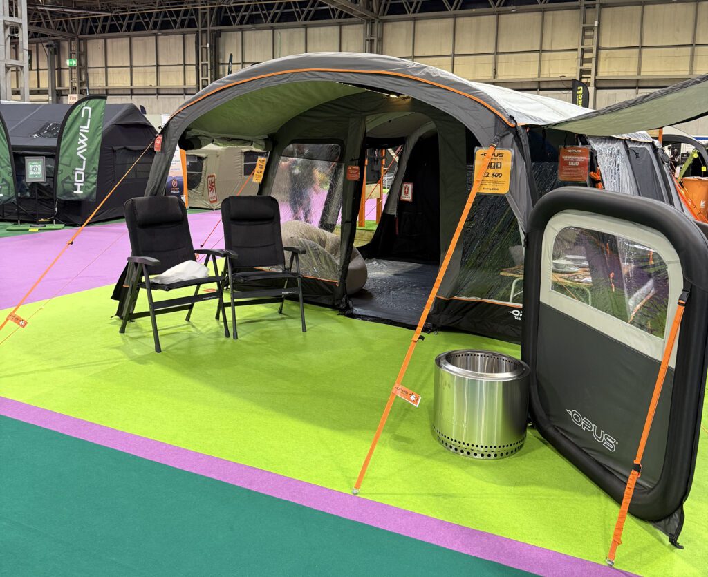 smart tents at the nec • OPUS Smart Tents